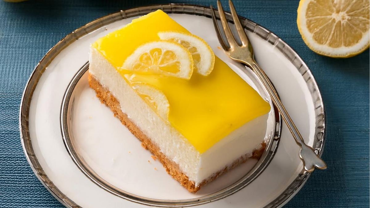 12 Unbeatable Sheet Pan Cakes That Are Simply Too Good to Resist