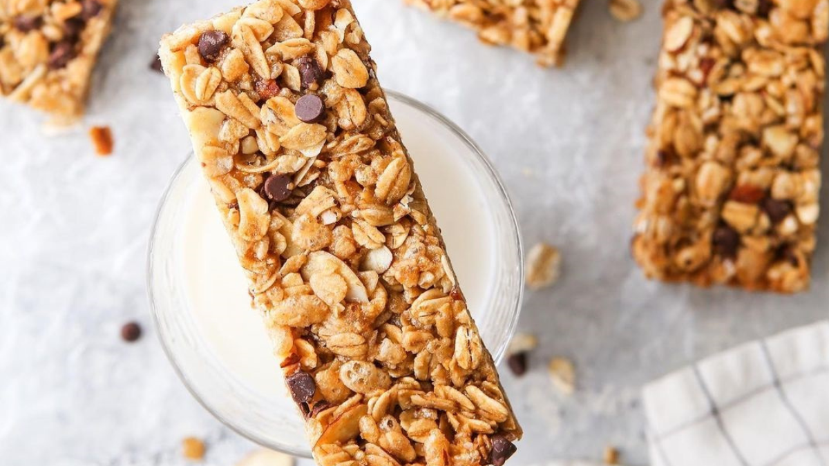 12 Snacks That Are Surprisingly Bad for Your Teeth - Foodie Haven
