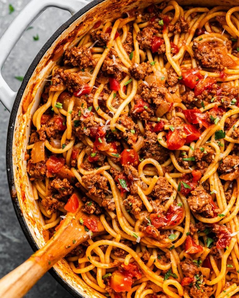 14 Delicious One-Pot Meals That Practically Cook Themselves - Foodie Haven