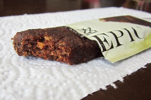 10 Low-Sugar Protein Bars That Actually Taste Good - Foodie Haven