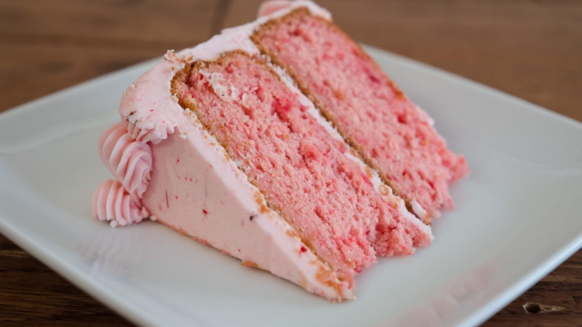 10 Unique Wedding Cake Flavors to Wow Your Guests - Foodie Haven