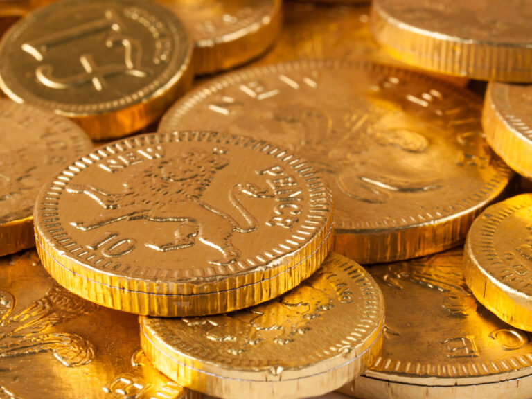 15 Iconic 90s & 2000s Snacks That Need a Comeback - Foodie Haven