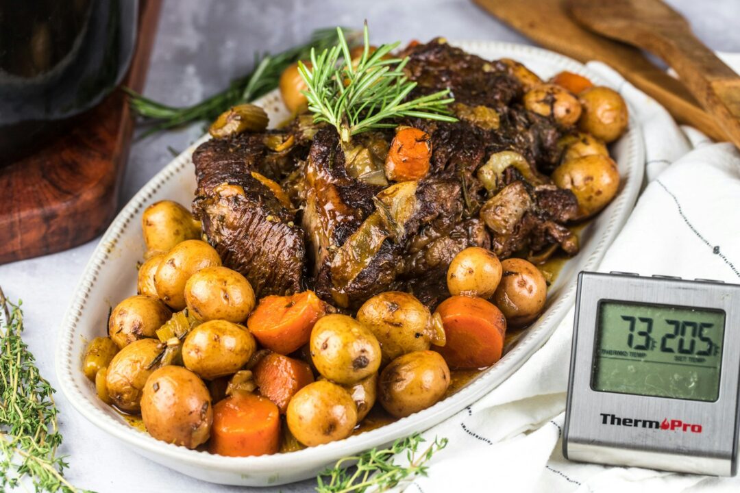 15 Classic Sunday Dinner Dishes Your Grandma Cooked - Foodie Haven