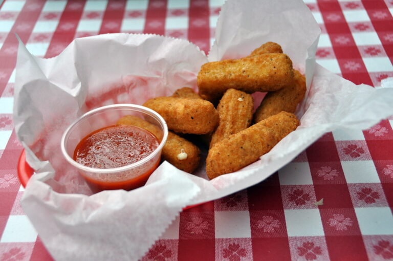 15 Appetizers That Were Way Too Popular in the ’90s – Foodie Haven