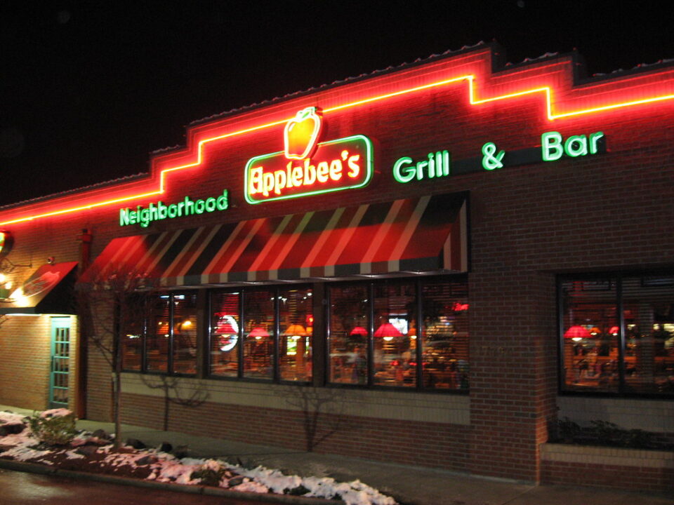 15 Chain Restaurants That Were a Big Deal in the 2000s – Foodie Haven