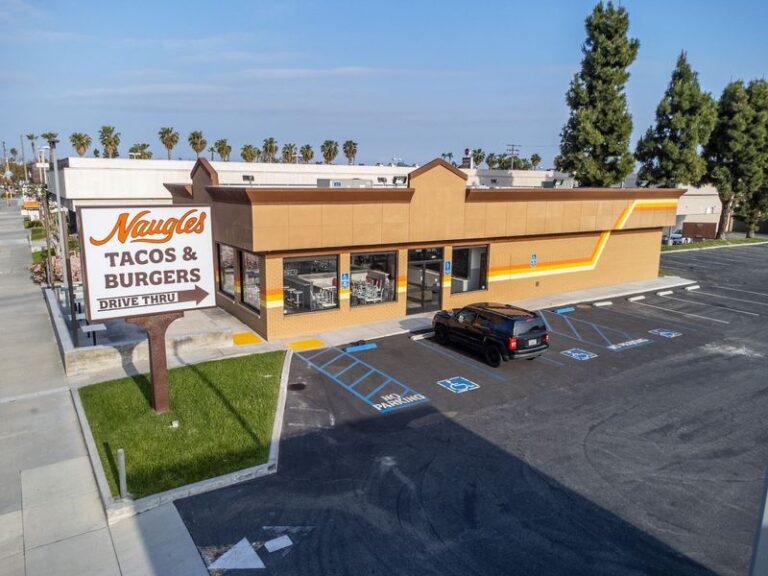 30 Forgotten Chain Restaurants from the ’80s We Wish Were Still Around ...