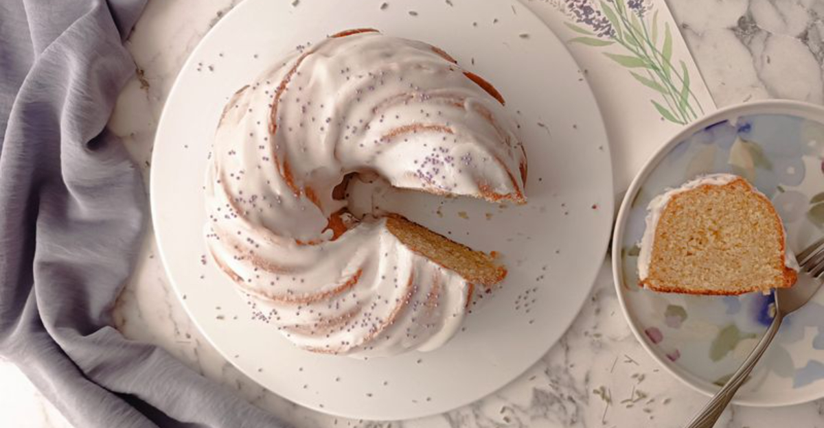 14 Potluck-Winning Bundt Cakes That Steal the Spotlight - Foodie Haven