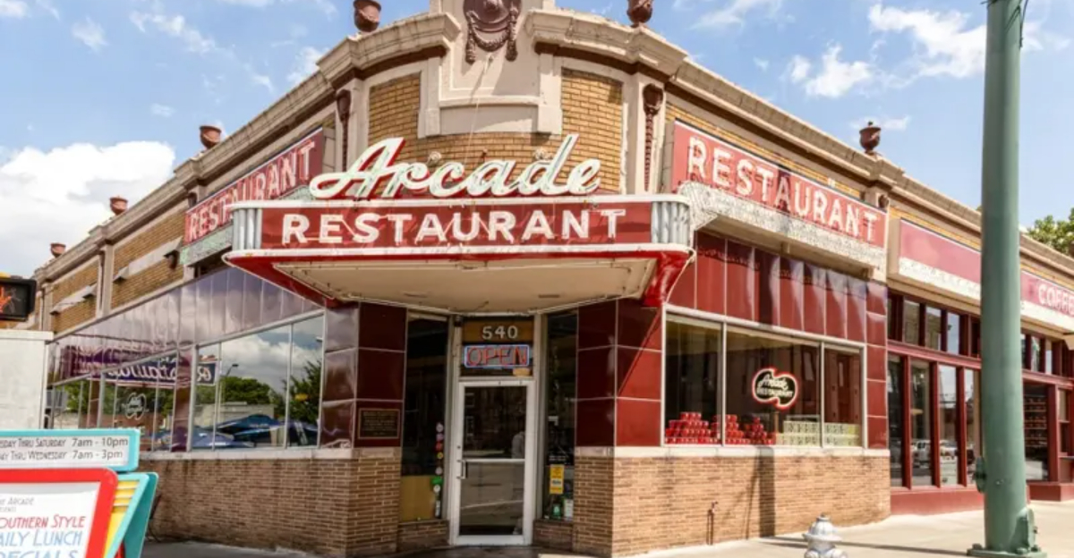 15 Essential Memphis Restaurants You Need to Eat At Right Now - Foodie ...