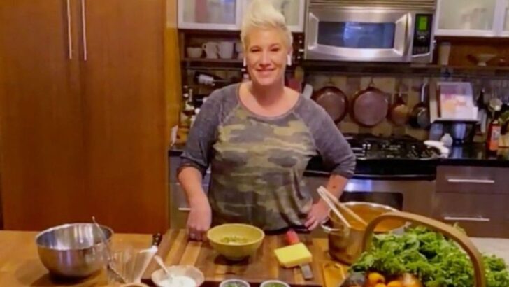 Anne Burrell Told Us Her Secret To Success In The Kitchen, And It's ...