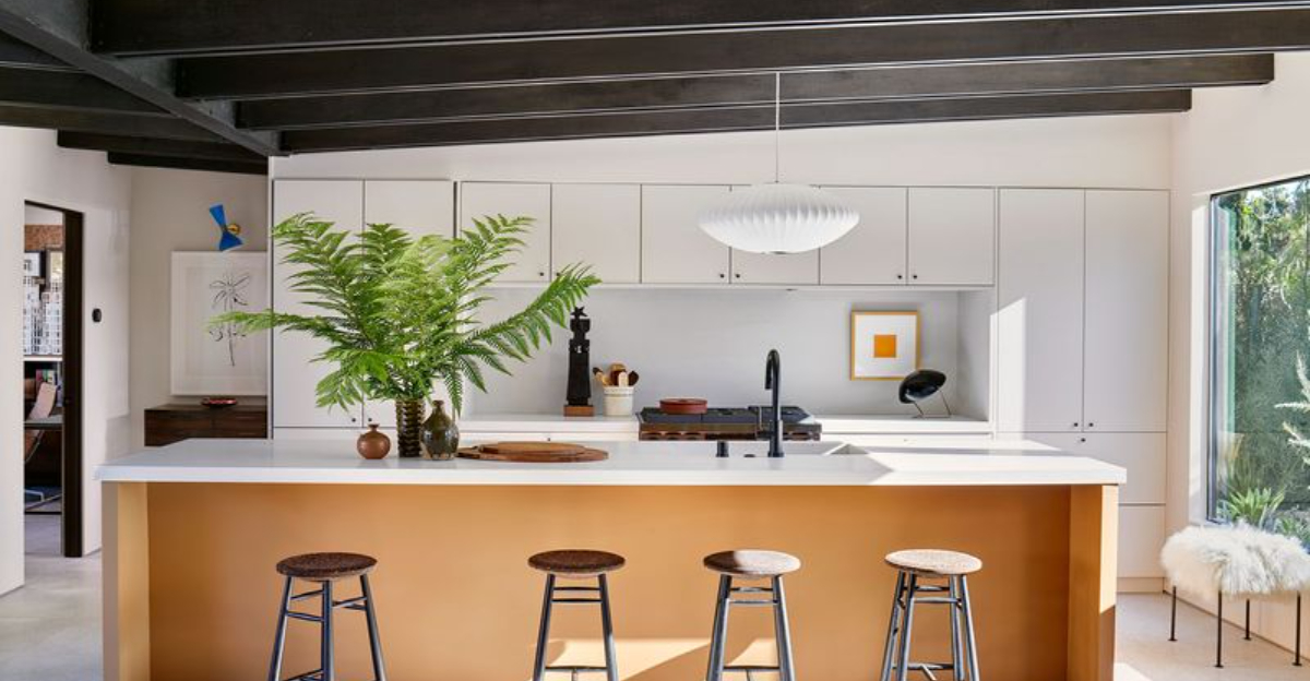 Curved or Straight? A Style Guide to Choosing the Right Island Edge for ...