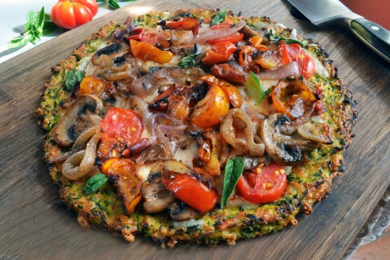 Tired of Regular Crust? These 15 Pizzas Use Creative Alternatives ...