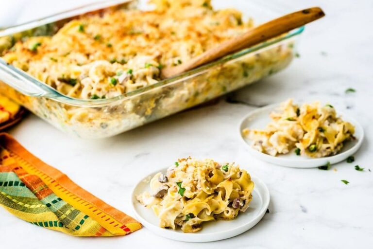 32 Easy Dinner Recipes Everyone in the Family Will Love - Foodie Haven