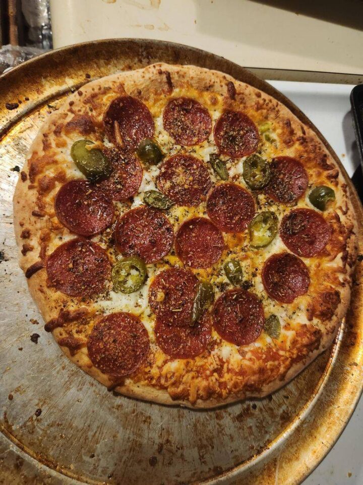 We Tried 19 Frozen Pizzas — And The Top Pick Totally Blew Us Away ...