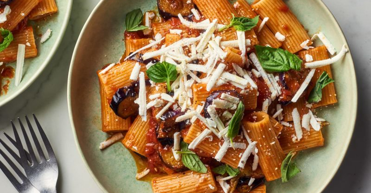 15 Tomato Pasta Recipes That Keep Hitting Our Dinner Rotation - Foodie ...