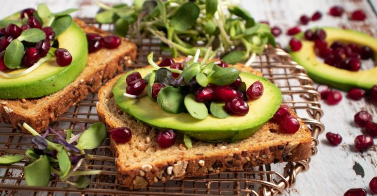 16 Stunning Dishes That Showcase Pomegranate And Taste Incredible ...