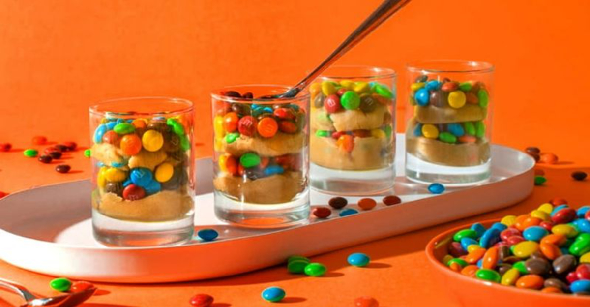 50 All-Time Favorite American Snacks That Defined Generations - Foodie ...