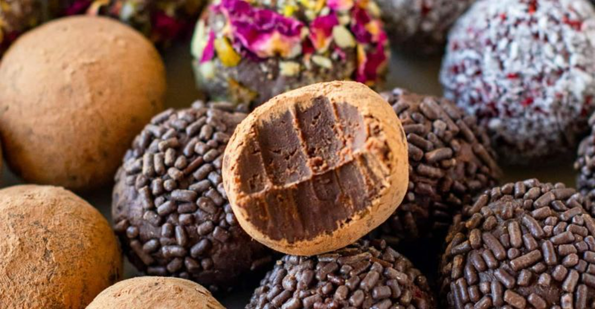 The Best 17 Chocolate Treats to Make Without Turning On the Oven - Foodie Haven